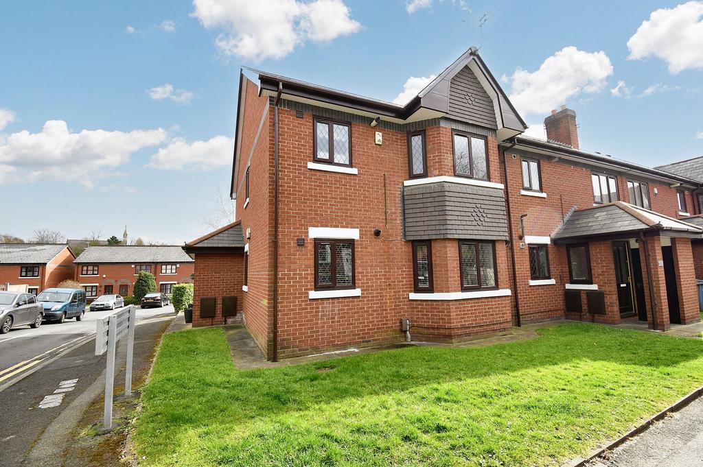 Thistledown Close, Eccles, M30 2 bed flat - £150,000