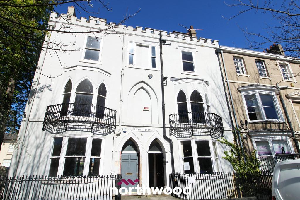 Regent Terrace, Doncaster DN1 3 bed flat to rent - £1,300 pcm (£300 pw)