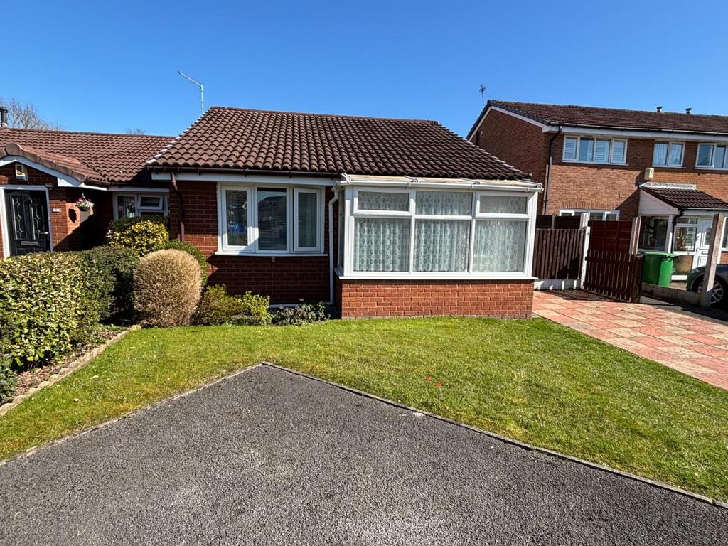 Lavister Avenue, Burnage 2 bed bungalow for sale - £195,000