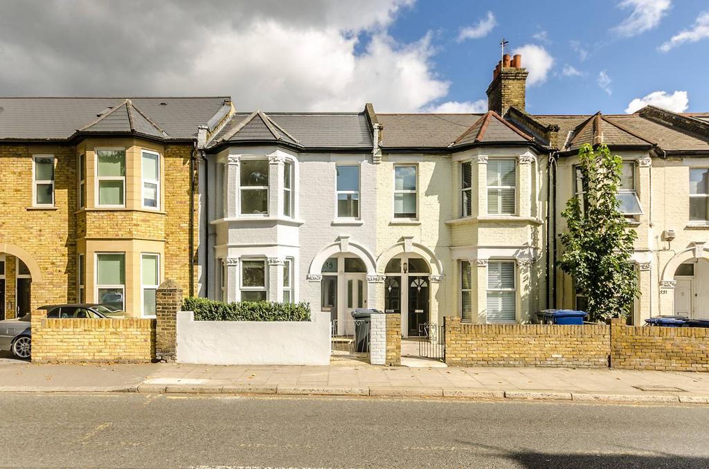 Acton Lane, Acton, London, W3 2 bed flat - £420,000