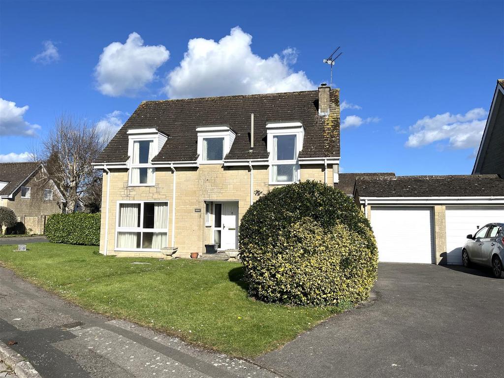 Lee Crescent, Sutton Benger, Chippenham 4 bed detached house for sale ...