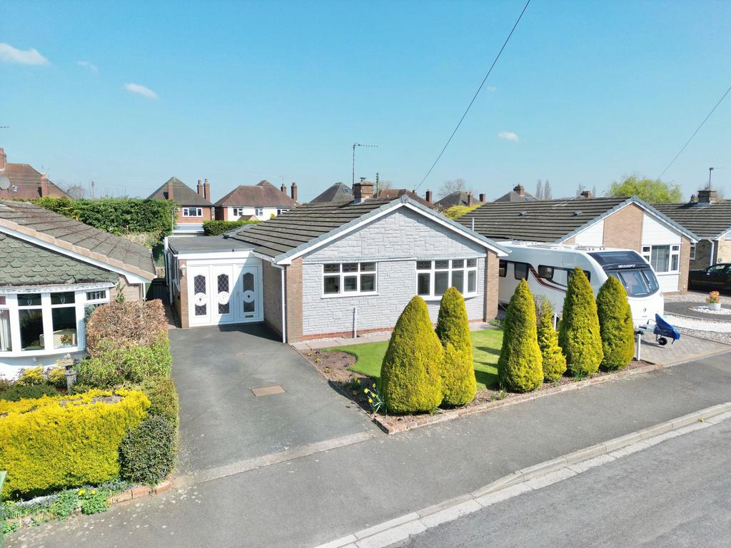 Lilac Close, Great Bridgeford, ST18 2 bed detached bungalow for sale ...