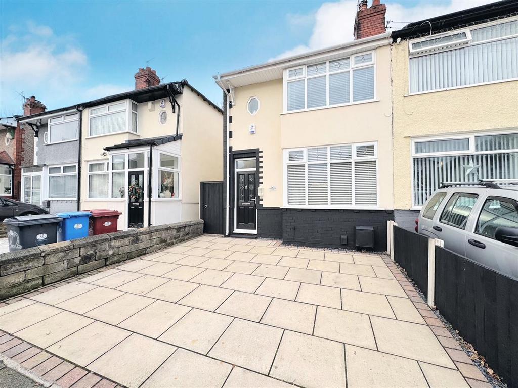 Gordon Drive, Liverpool 2 bed semi-detached house - £850 pcm (£196 pw)