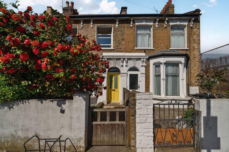 Rendlesham Road, Clapton 3 bed house to rent - £3,500 pcm (£808 pw)
