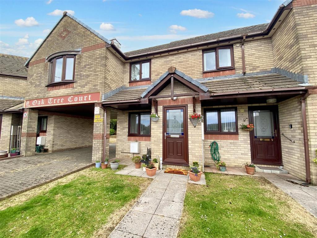 Oakfield Drive, Kilgetty 1 bed apartment - £115,000
