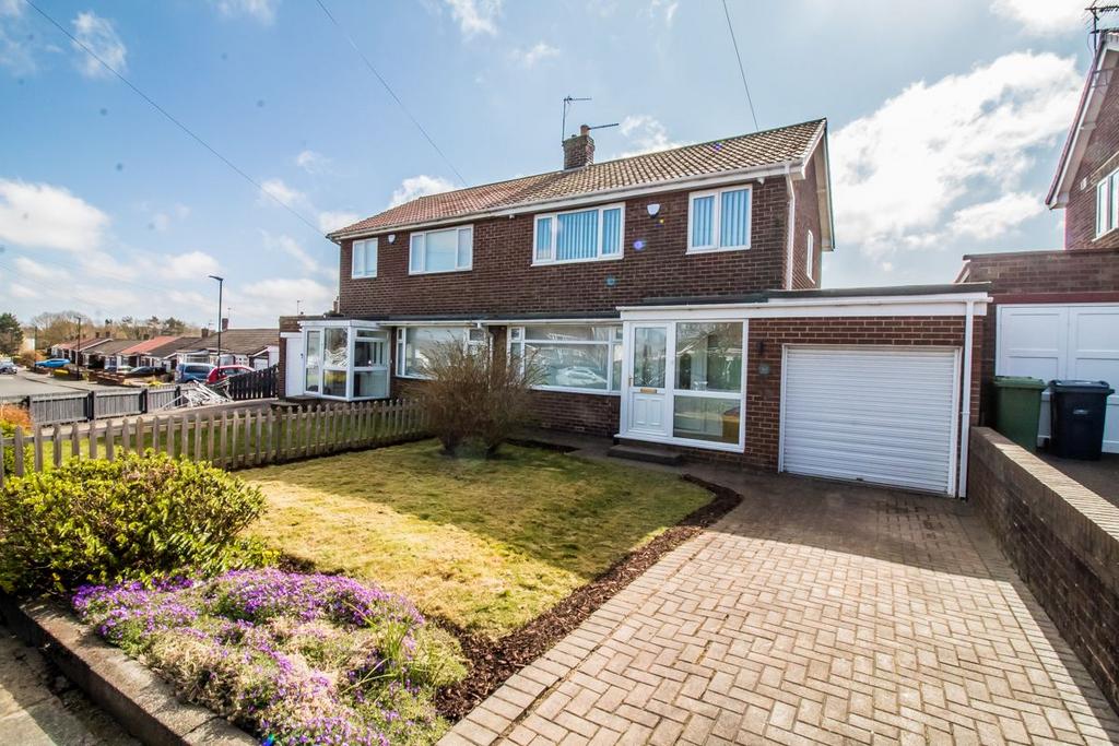 Essex Drive, Usworth, Washington, NE37 3 bed semi-detached house - £215,000