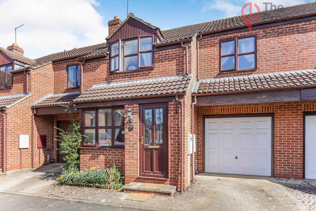 Manor Close, Middleton Cheney, OX17 3 bed terraced house for sale - £ ...