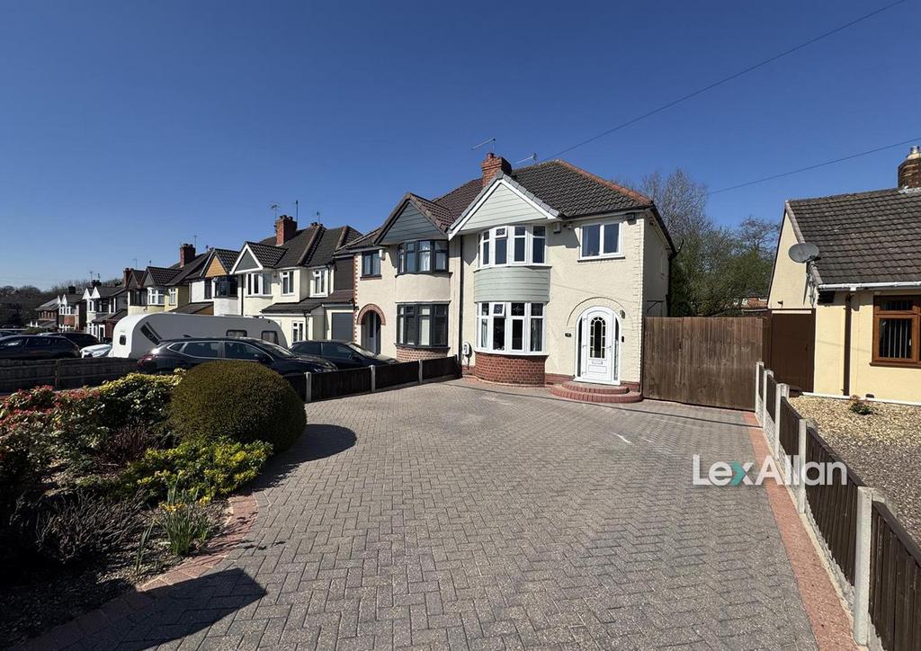 Forge Lane, Cradley Heath 3 bed semi-detached house - £250,000