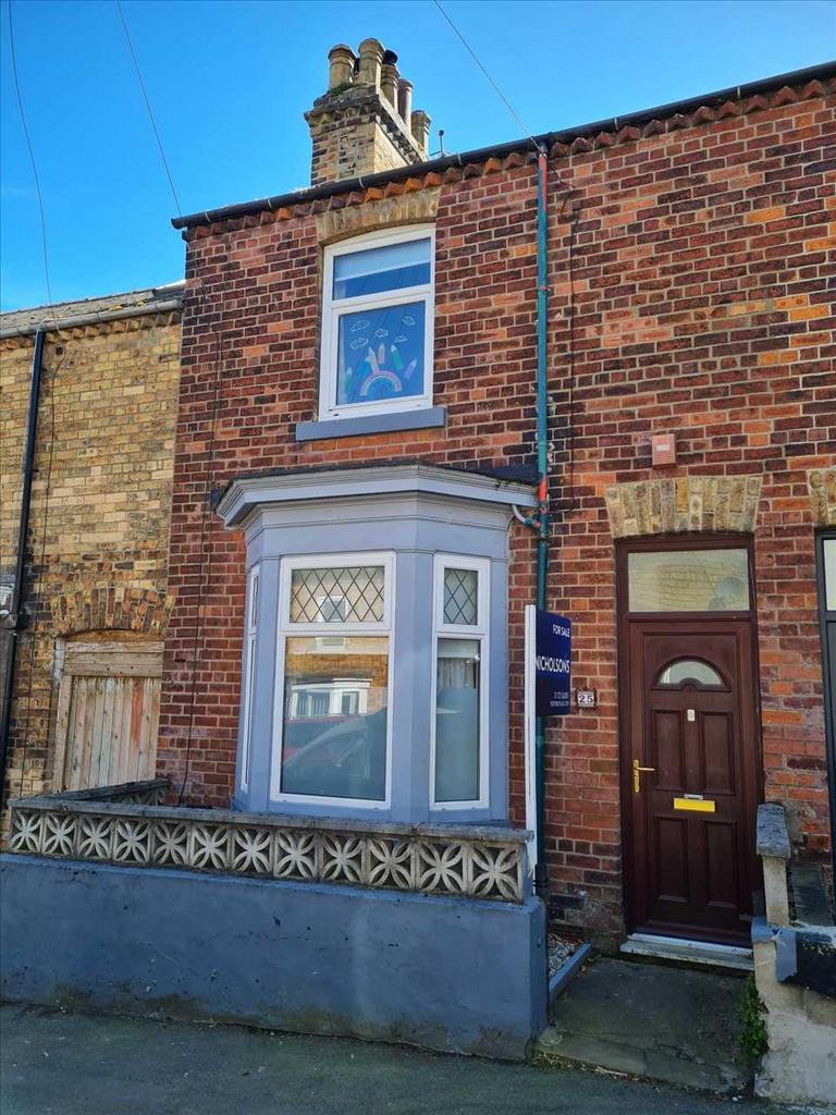 Spring Bank, Scarborough 2 bed house - £140,000