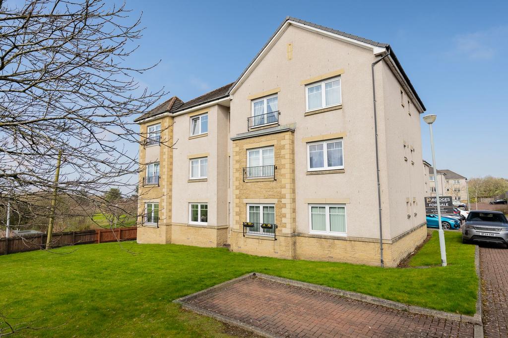 Mavis Bank, Bathgate, EH48 2 bed flat - £160,000