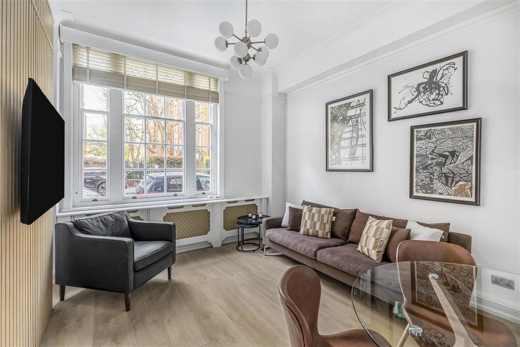 Turks Row, SW3 1 bed flat - £2,990 pcm (£690 pw)