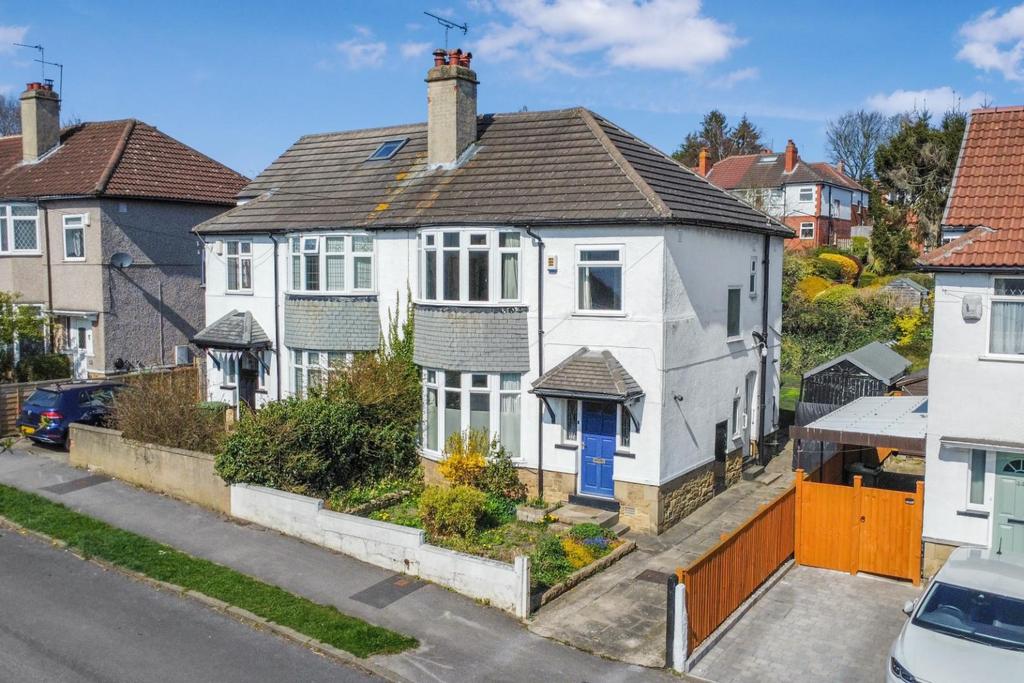 Allerton Grange Rise, Moortown, Leeds 3 bed semi-detached house for ...