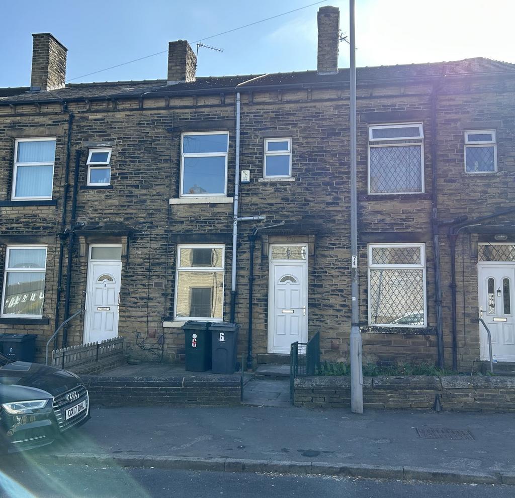 Broadstone Way, Bradford, West... 3 bed terraced house - £750 pcm (£173 pw)