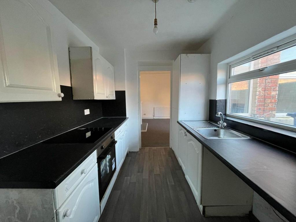Brinkburn Avenue, Gateshead NE8 2 bed flat - £625 pcm (£144 pw)