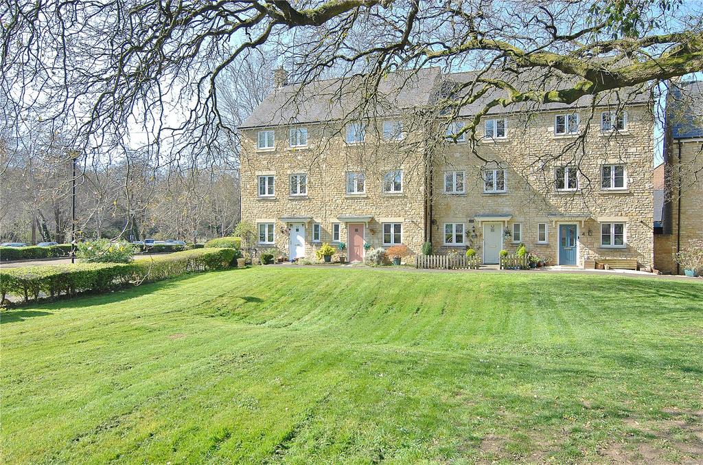 Bridge Mead, Ebley, Stroud... 3 bed terraced house for sale - £360,000