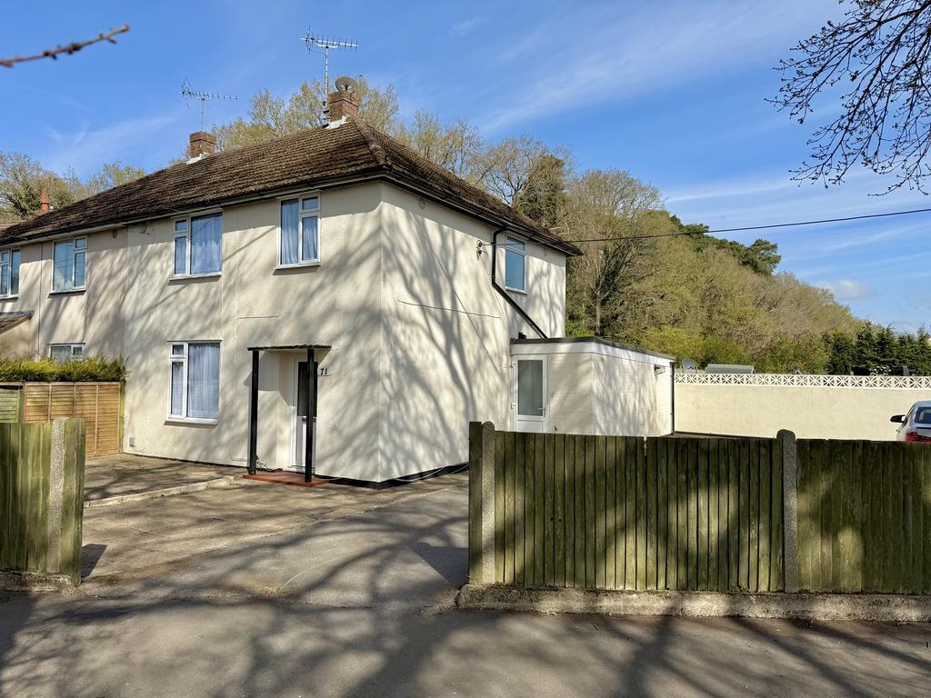 Chalet Hill, Bordon GU35 3 bed semi-detached house for sale - £350,000