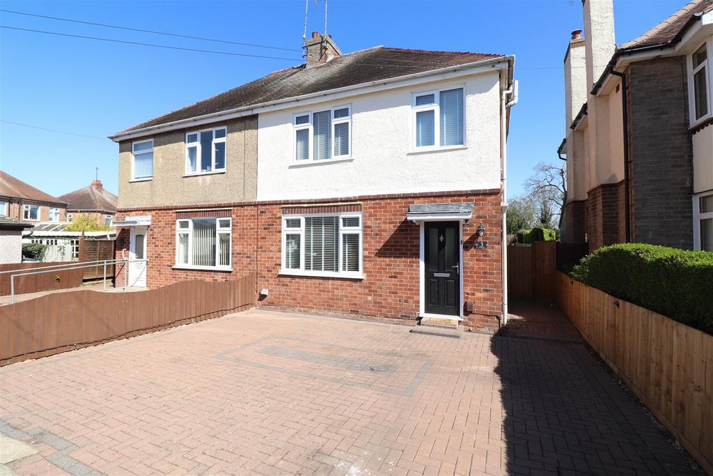 Harvey Road, Rushden NN10 3 bed semi-detached house - £309,995
