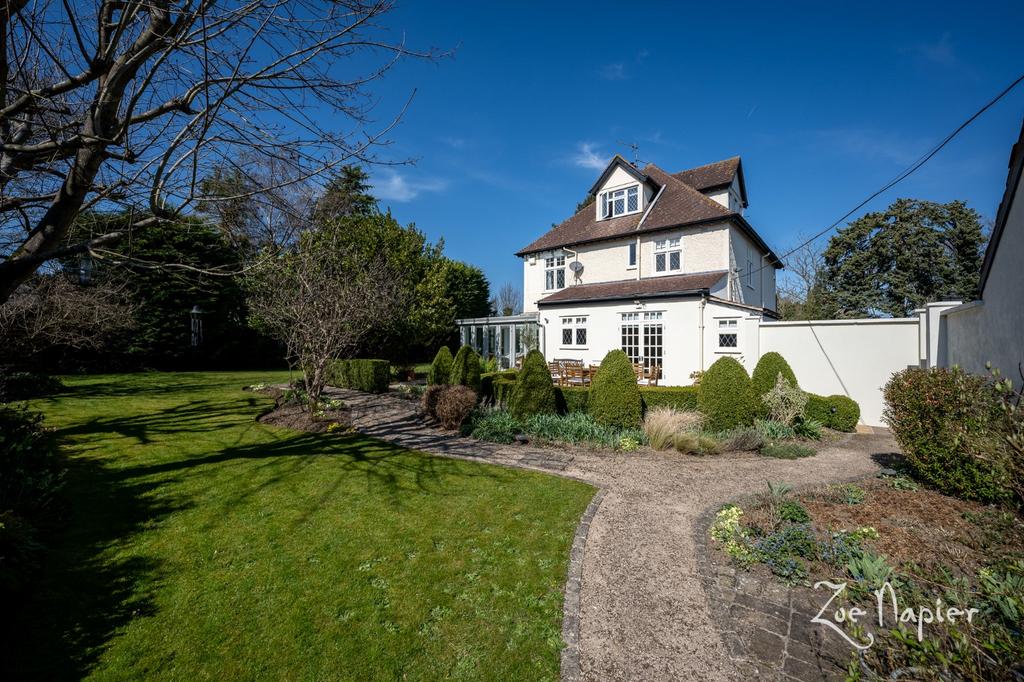 Fyfield 5 bed detached house - £1,250,000