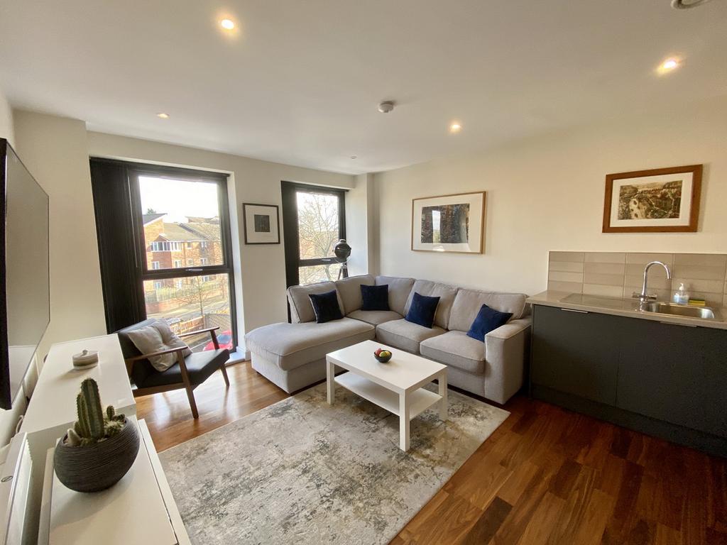 Manchester Road, Manchester, M21 9BG 1 bed apartment - £1,100 pcm (£254 pw)