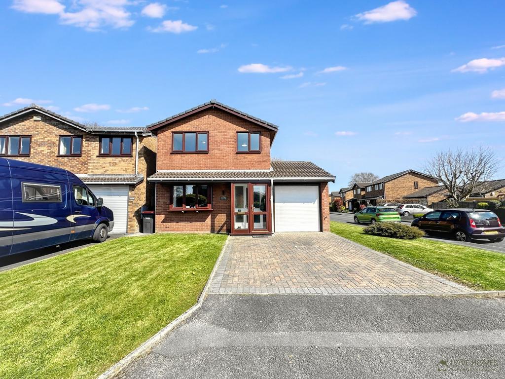 Fell View Close, Preston 3 bed detached house for sale - £345,000