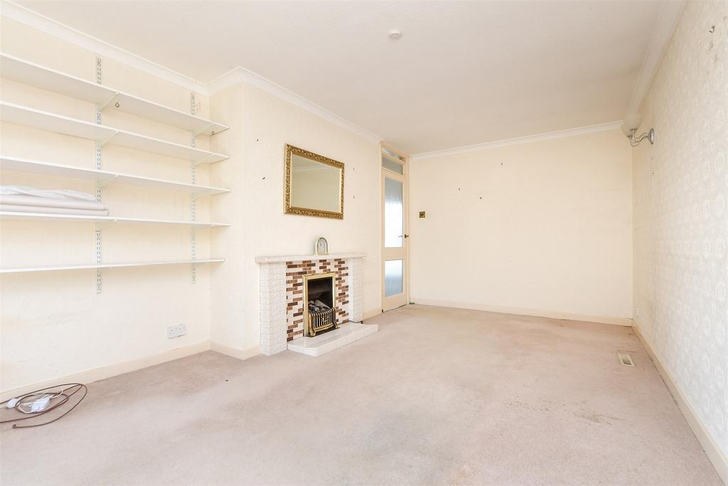 Knowle Close, Copthorne, Crawley... 3 bed detached bungalow for sale ...