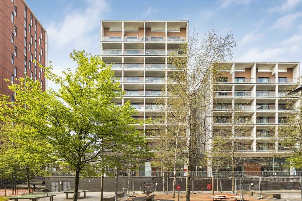 Dalston Square, London, E8 3 bed apartment for sale - £675,000