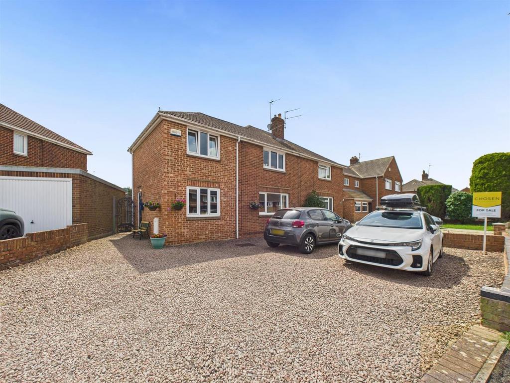 Chosen Drive, Churchdown, Gloucester 3 bed semi-detached house for sale ...
