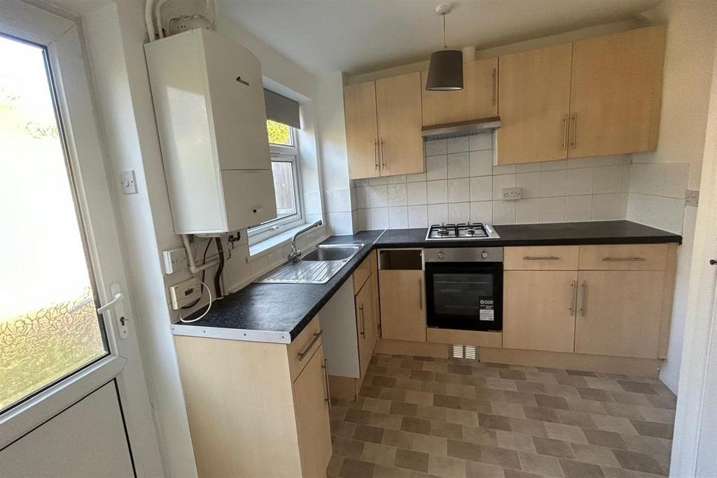 Felstead Court, NG9 2 bed mews - £900 pcm (£208 pw)