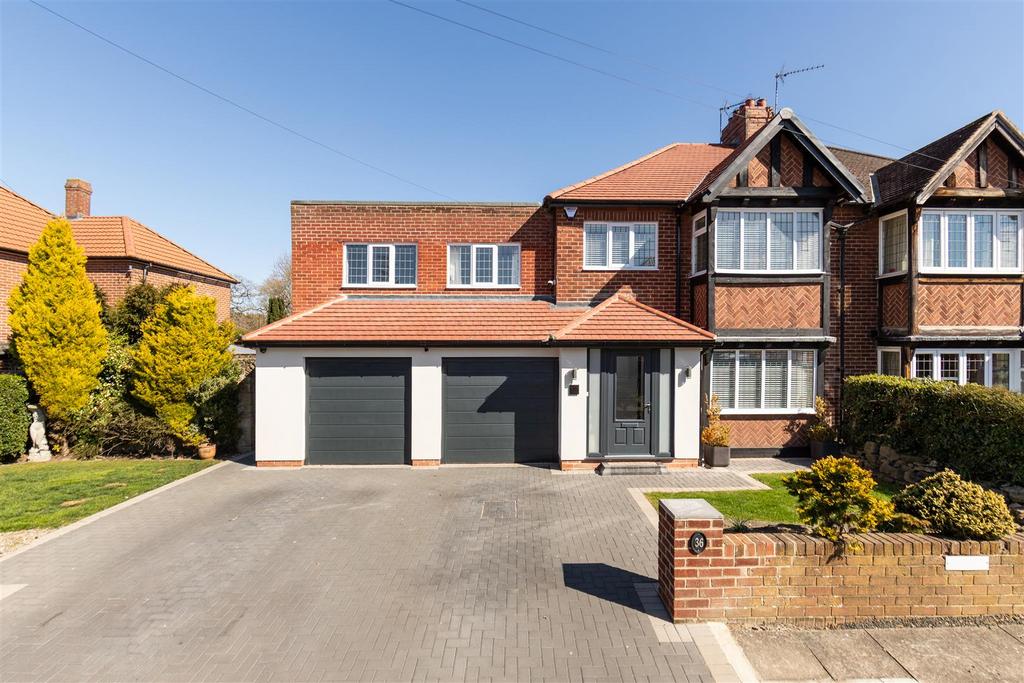 Woolsington Gardens Newcastle Upon 5 Bed Semi Detached House For