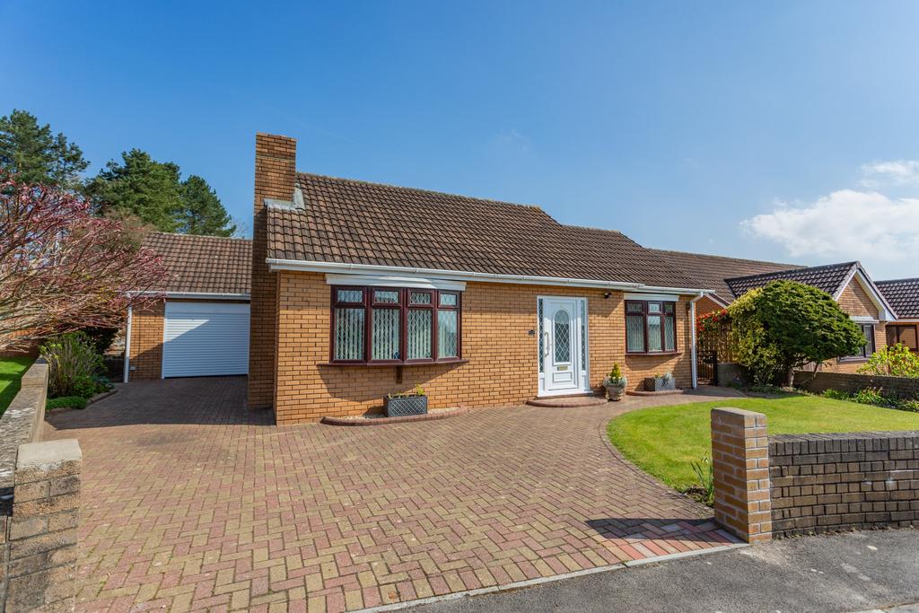 Kirrlach Close, Caldicot 3 bed bungalow - £440,000