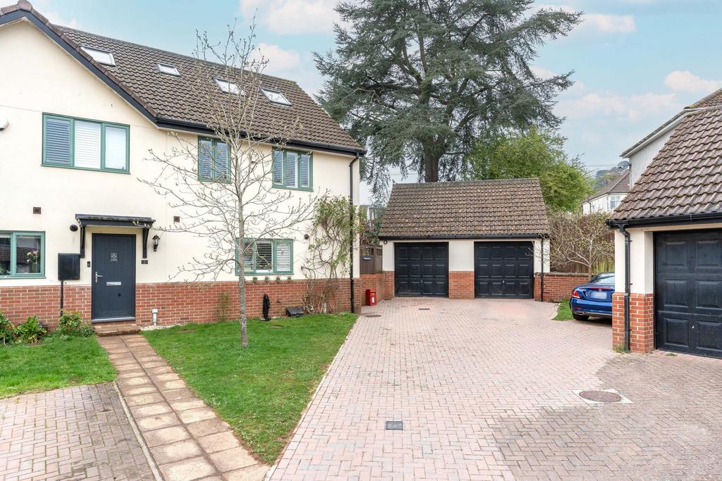 Coombe Dingle, Bristol BS9 4 bed end of terrace house for sale - £575,000