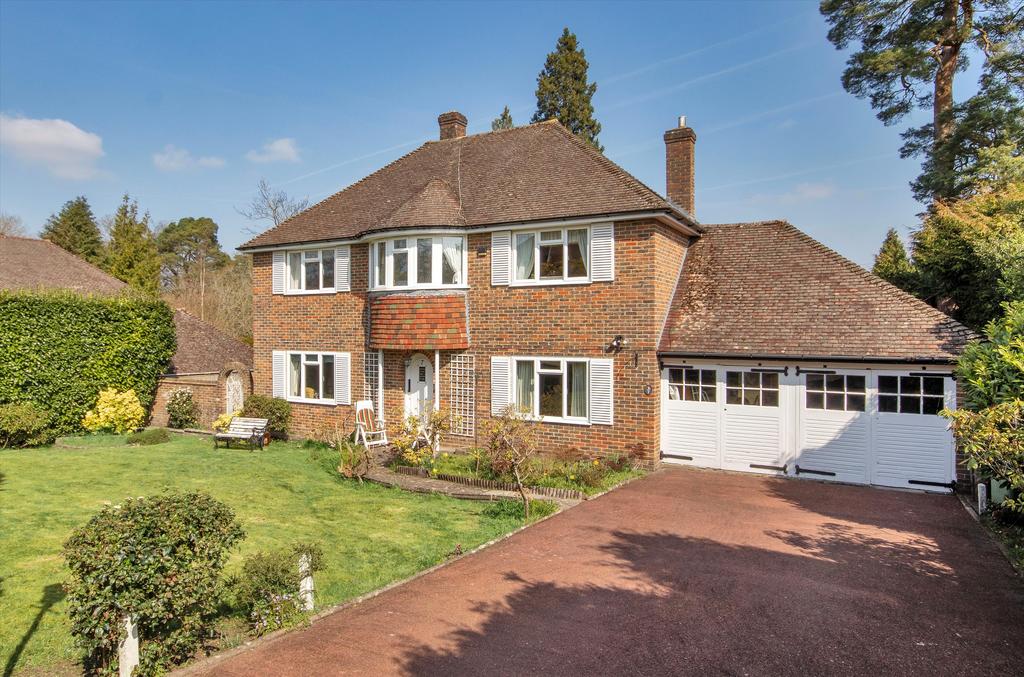 Manor Close, Tunbridge Wells, Kent, TN4 4 bed detached house for sale ...