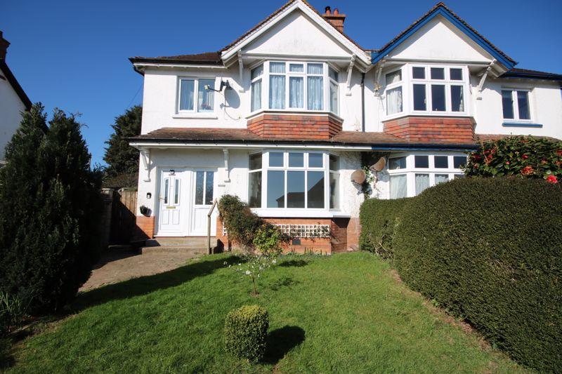 Cher, Minehead 2 bed ground floor flat to rent - £925 pcm (£213 pw)
