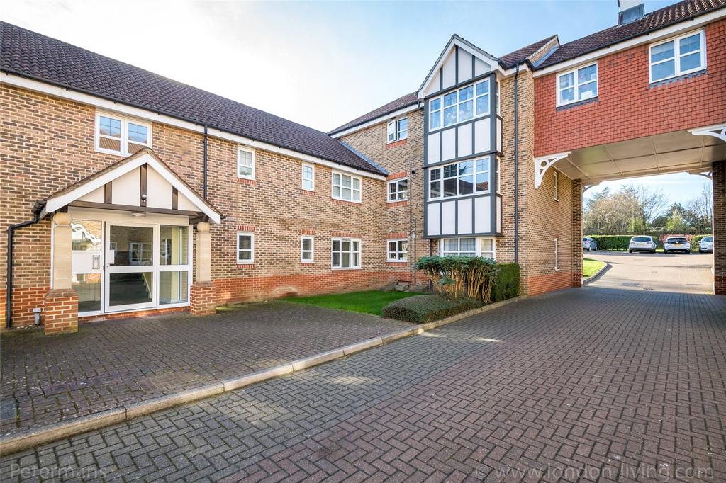 Sandpiper Road, Cheam, Sutton, SM1 2 bed apartment - £1,650 pcm (£381 pw)