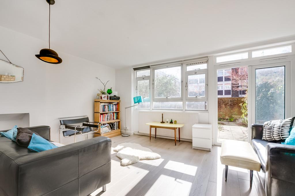 Heron House, SW11 3 bed flat to rent - £3,000 pcm (£692 pw)