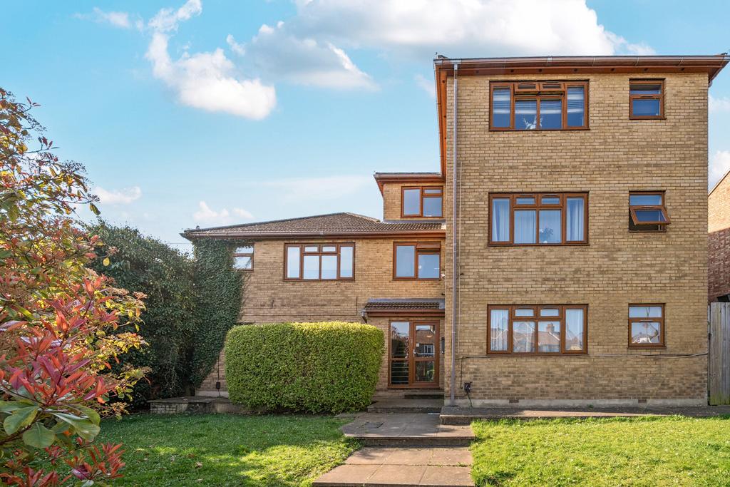Mayplace Road East, Bexleyheath 2 bed apartment for sale - £325,000