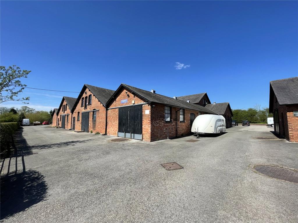 Callingwood Lane, Tatenhill... Property - £458 pcm (£106 pw)