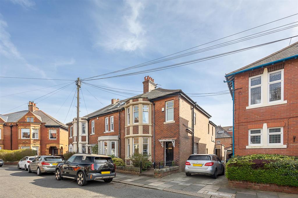 Roseworth Avenue, Gosforth, Newcastle... 3 bed semi-detached house for ...