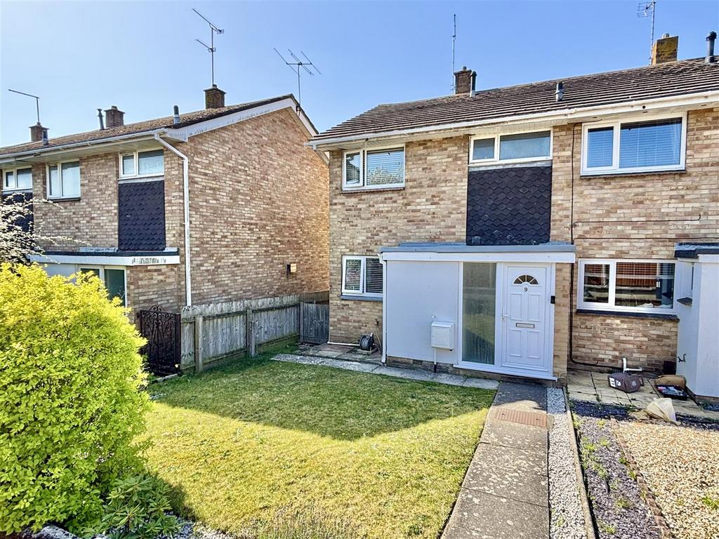 Richard Close, Poole BH16 3 bed end of terrace house - £325,000