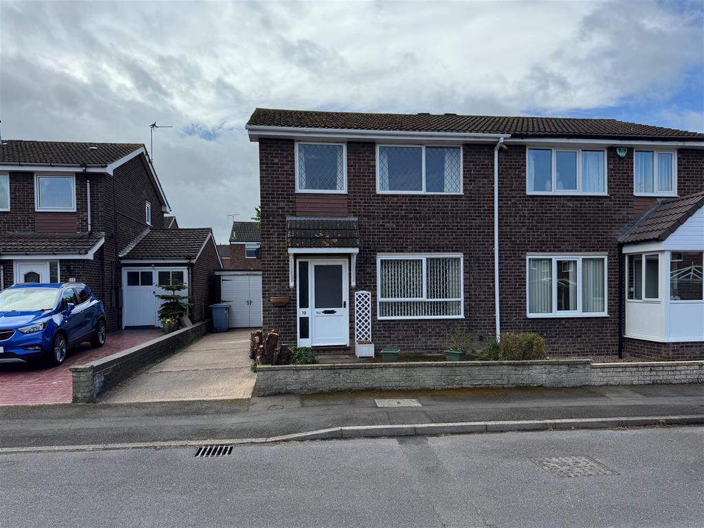 Avon Way, Worksop S81 3 bed semi-detached house - £170,000