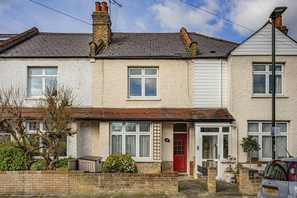 Prospect Crescent, Twickenham, TW2 3 bed terraced house for sale - £560,000