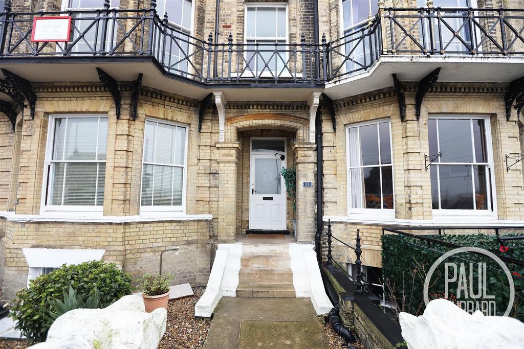 Kirkley Cliff, Lowestoft 1 bed flat for sale - £110,000
