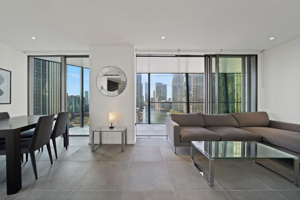 Dollar Bay Place, Dollar Bay Point, E14 2 bed apartment to rent - £ ...