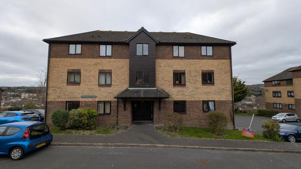 Mayfield Avenue, Dover, Kent, CT16 1 bed flat - £725 pcm (£167 pw)