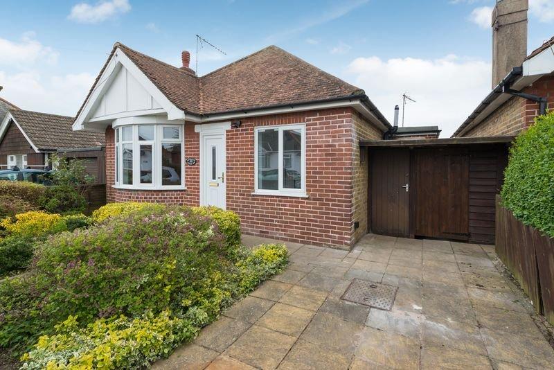 Kings Avenue, Ramsgate, Kent, CT12 3 bed bungalow - £1,400 pcm (£323 pw)