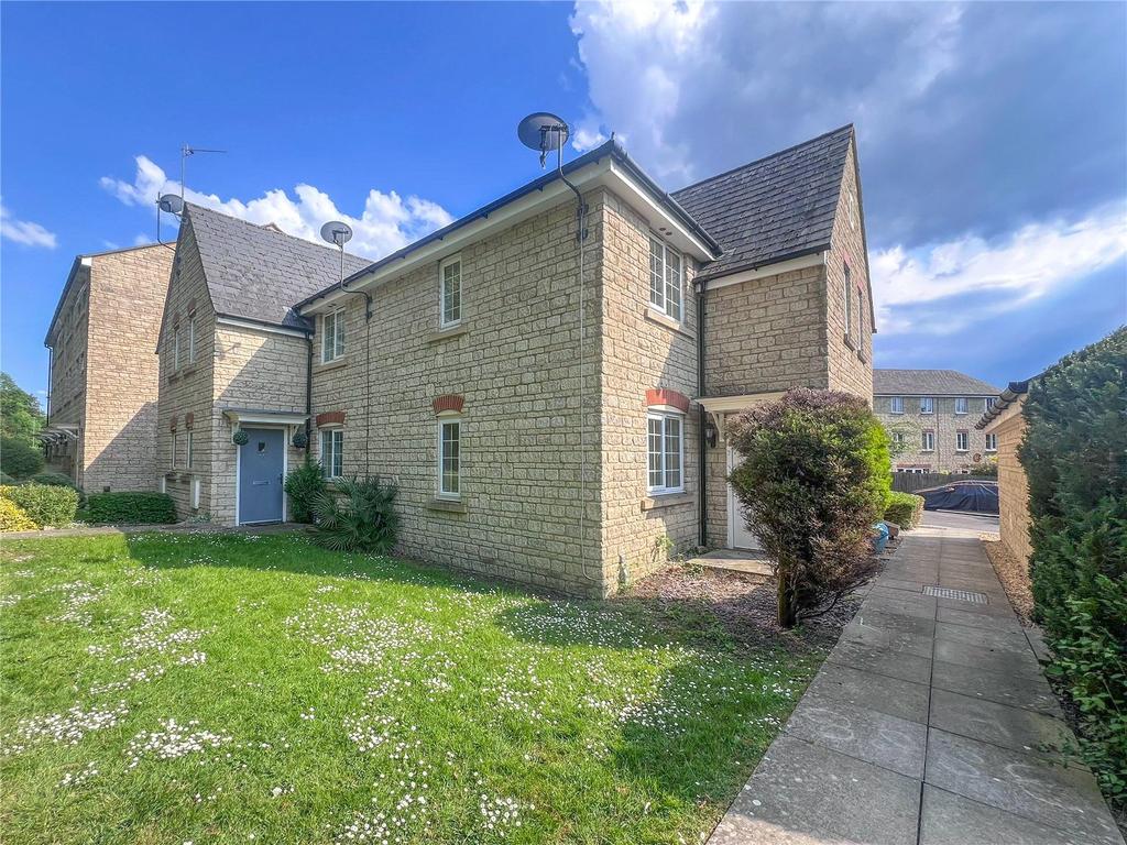 Brean Road, Swindon SN25 2 bed house to rent - £1,100 pcm (£254 pw)