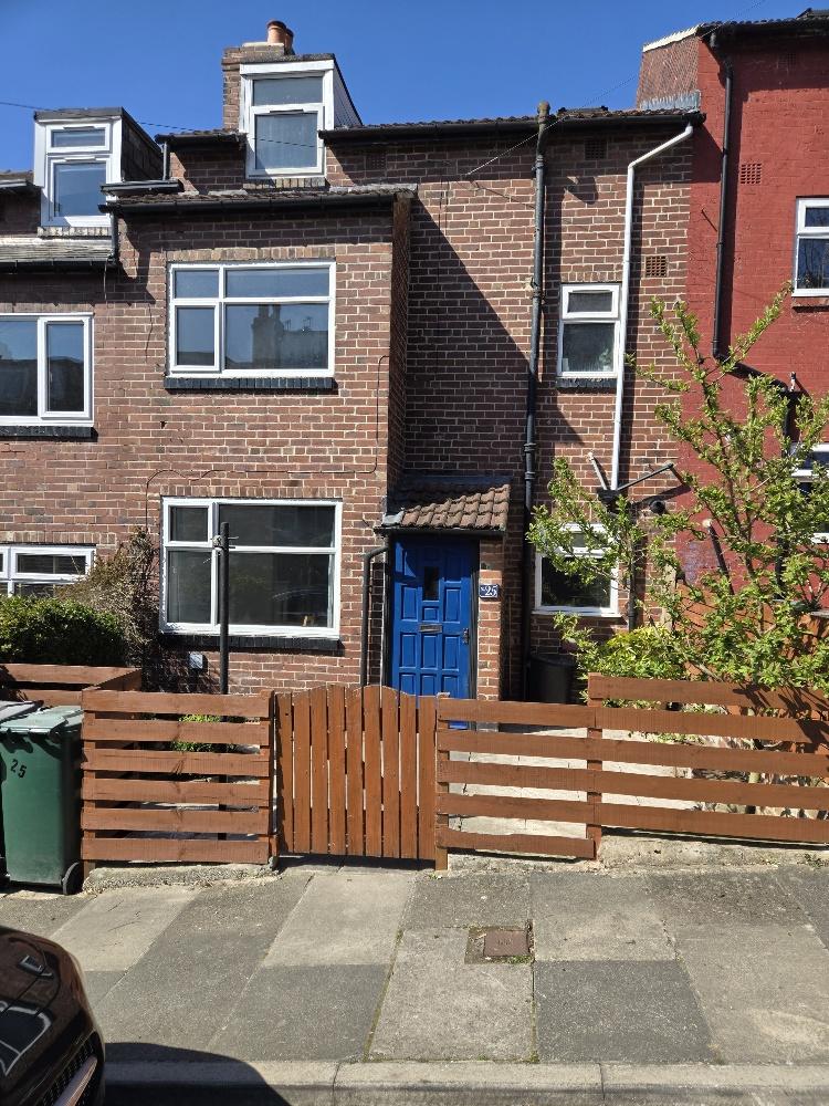 Norman Row, Leeds LS5 3 bed terraced house to rent - £1,100 pcm (£254 pw)