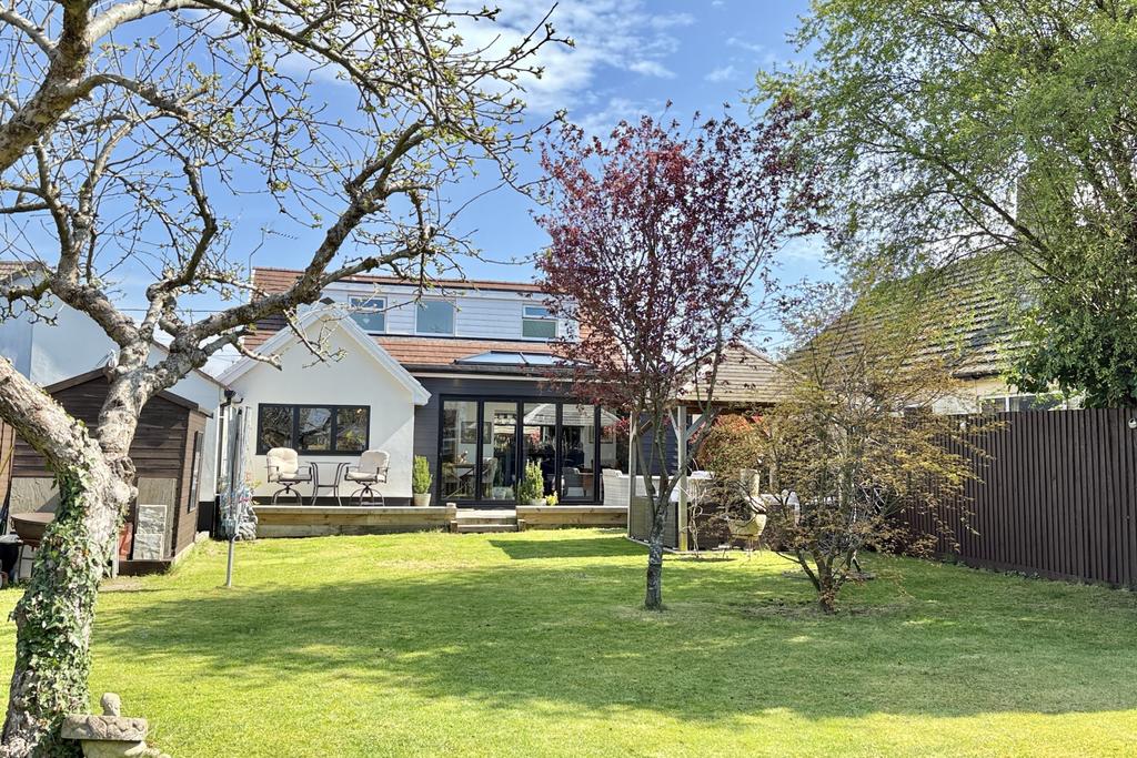 Fieldway, Ringwood, BH24 1QL 4 bed detached house for sale - £700,000