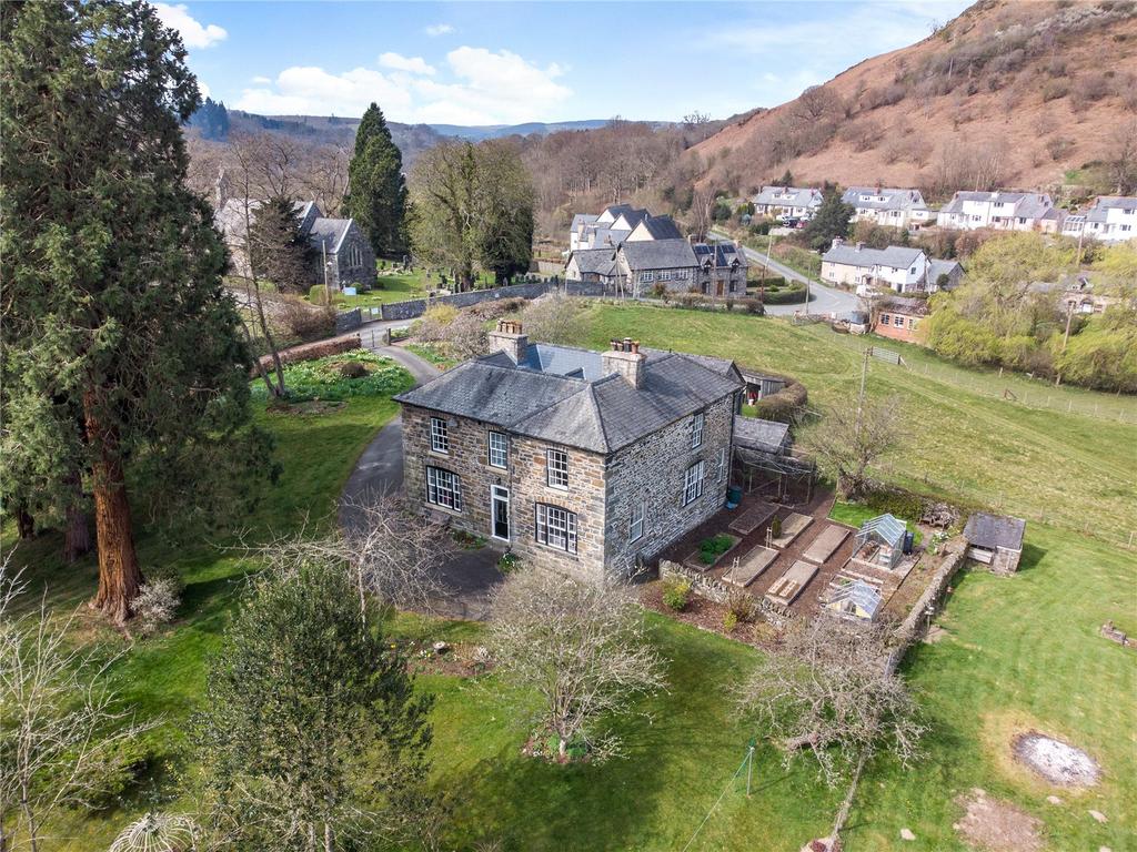 Dolanog, Welshpool, Powys, SY21 5 bed detached house for sale - £700,000