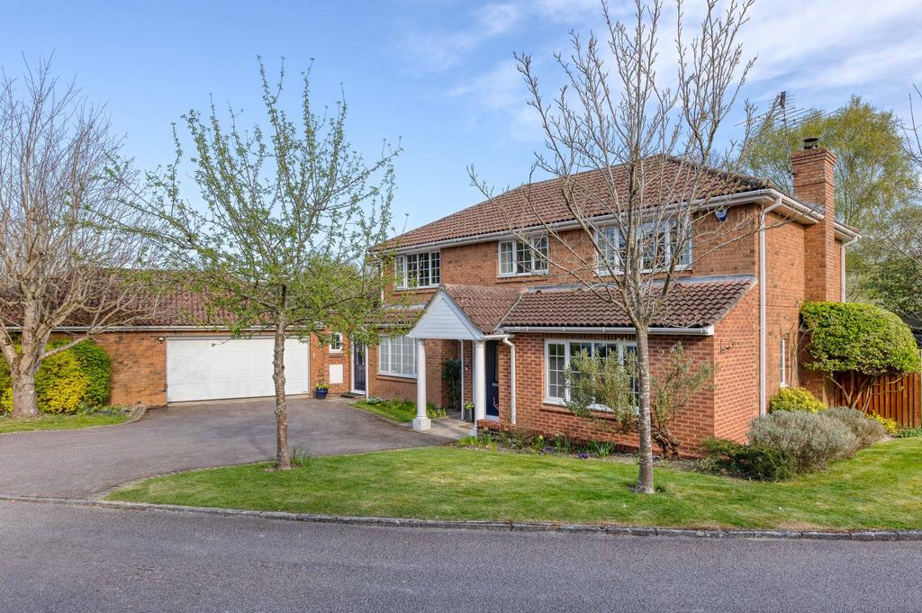 Royse Grove, Royston SG8 5 bed detached house for sale - £1,200,000